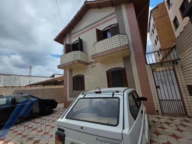 Ubatuba, Centro Apartamento com 02 dormitórios sendo 01 suíte
