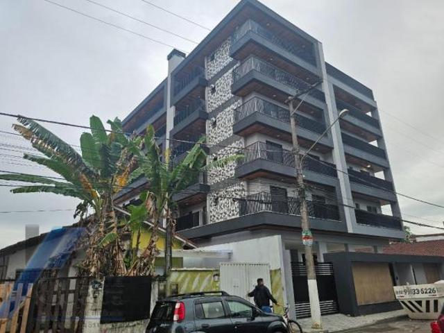 Ubatuba, Centro Apartamento com 02 dormitórios sendo 02 suítes com área de lazer