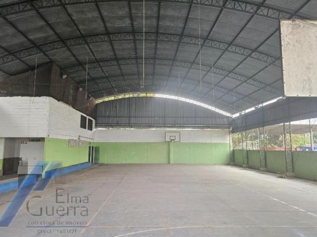 Ubatuba, Centro Área em rua asfaltada com 650m²