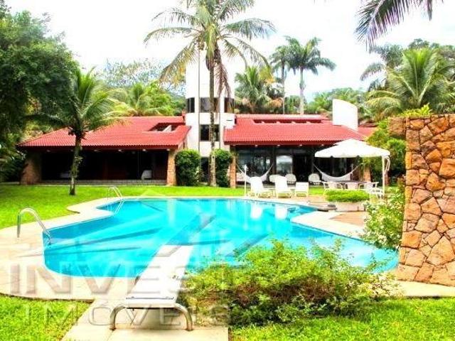 Ubatuba, Praia da Domingas Dias, Frente Mar, Linda casa com 800 m², de 05 suítes, área de lazer