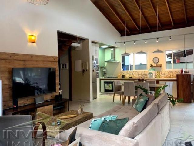 Ubatuba, Vila Verde Belíssima casa com Área de lazer Portaria 24 horas