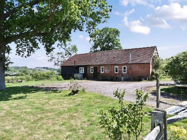 Udimore, Rye TN31, 2 bed detached bungalow to rent, £1,850 pcm | PrimeLocation