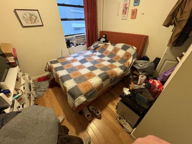 UES Apt