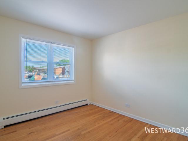 UIC 2 Beds and 1 Bath