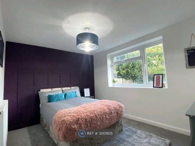 Ulcombe Gardens, Canterbury CT2, Room to rent, £600 pcm | PrimeLocation
