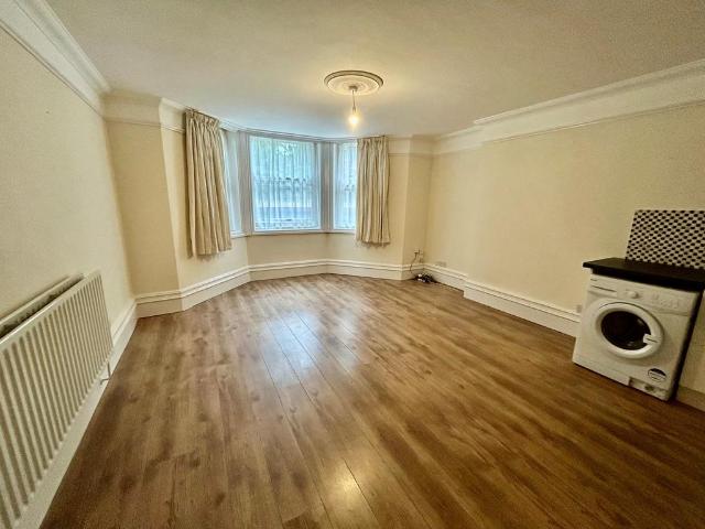 Ullet Road, Liverpool, L17 2 bed apartment to rent £1,000 pcm £231 pw