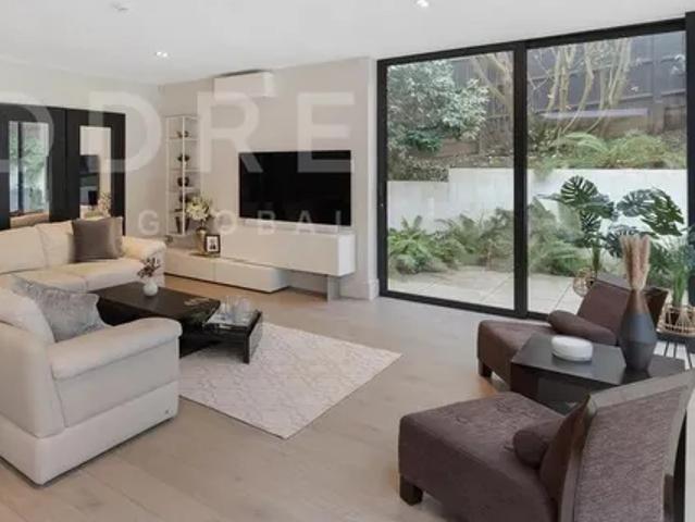Ullswater Close, London, SW15 3RF, United Kingdom | 5 bed house for rent #139545504 | Rentberry