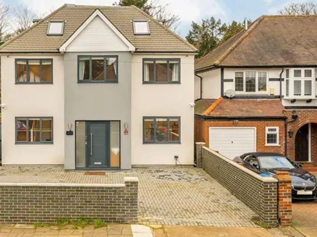 Ullswater Crescent, Kingston upon Thames, KT2 7HJ, United Kingdom | 5 bed apartment for rent #167528275 | Rentberry