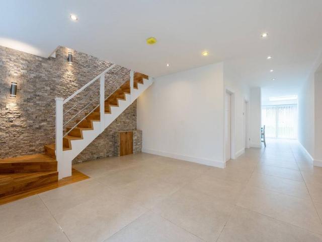 Ullswater Crescent, Kingston Vale. 5 bed detached house to rent £7,800 pcm £1,800 pw