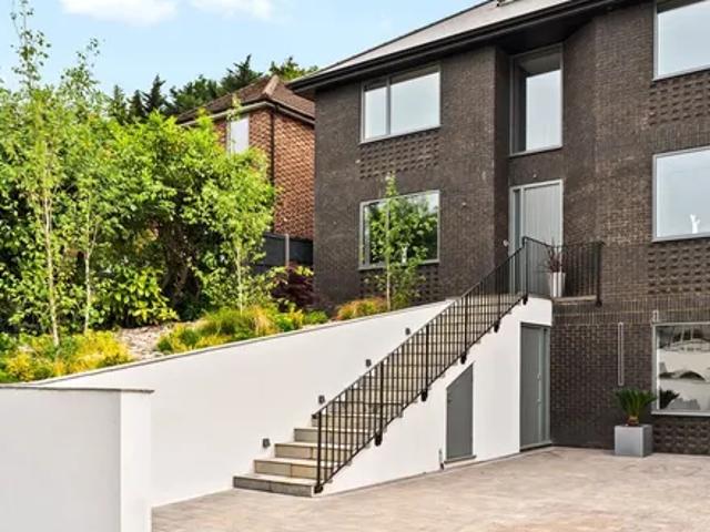 Ullswater Crescent, London, KT2 7HJ, United Kingdom | 6 bed house for rent #165744684 | Rentberry