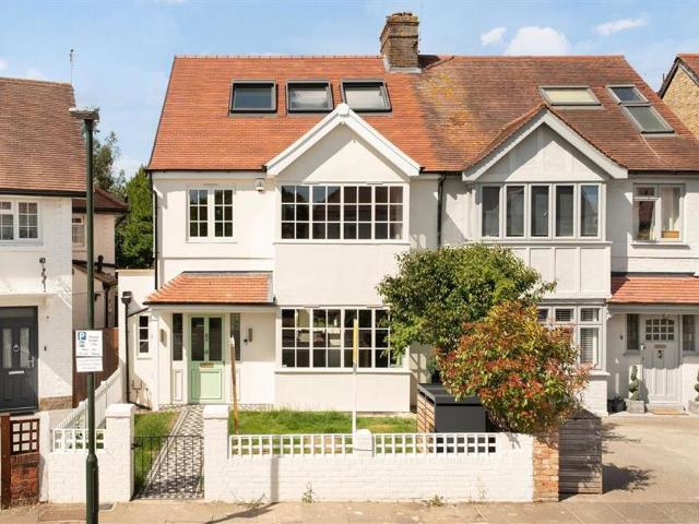 Ullswater Road, London SW13 5 bed flat to rent £12,500 pcm £2,885 pw