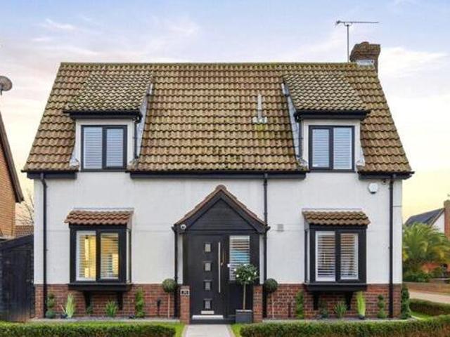 Ulster Avenue, South Shoeburyness, 3 Bedroom Detached
