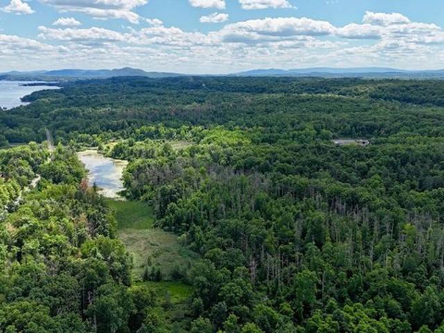 Ulster Landing Rd, Kingston, NY 12401