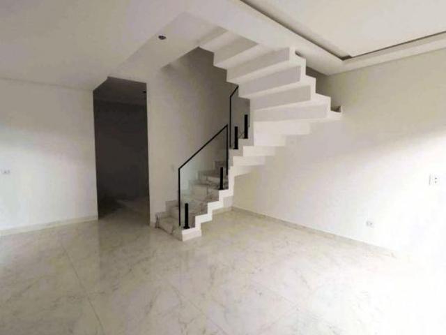 Últimas unidades! Sobrados novos com suíte, sacada, piso laminado e blackout integrado