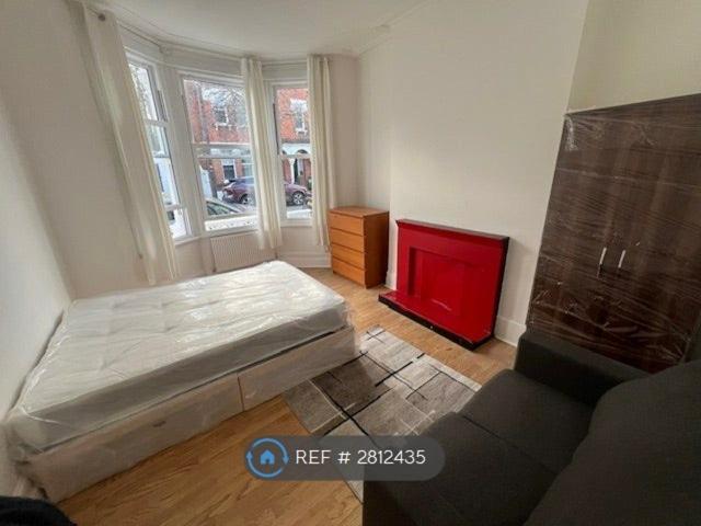 Ulverstone Road, Brixton, Herne Hill, Tulse Hill, West Norwood SE27, Room to rent, £799 pcm | PrimeLocation