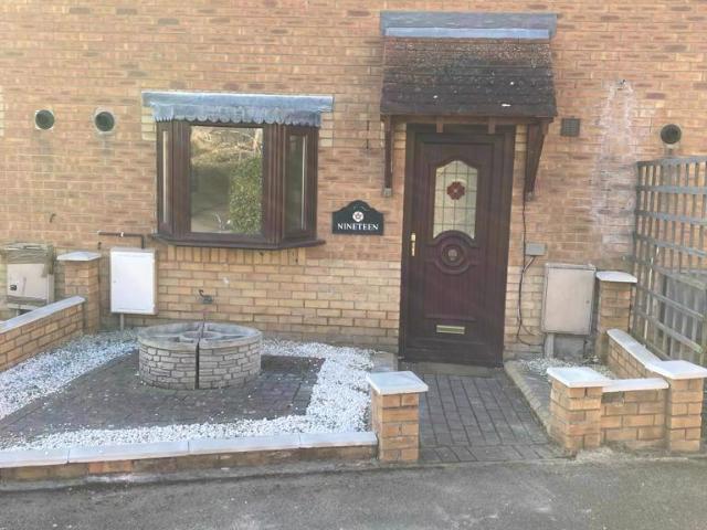 Ulverscroft, Monkston, Milton Keynes. 3 bed terraced house to rent £1,495 pcm £345 pw