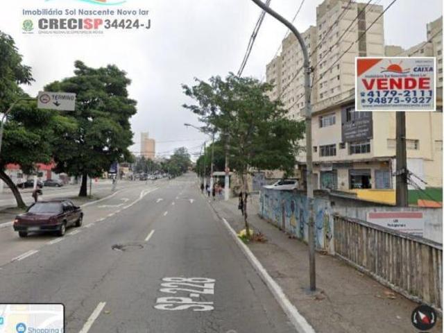 um terreno na estrada de itapecerica