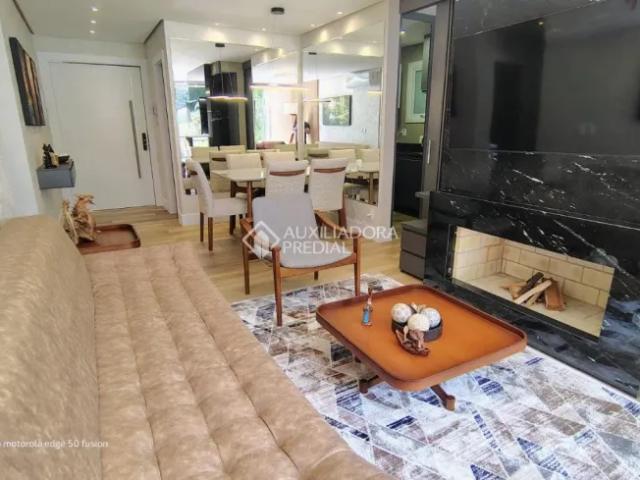 Um apartamento mobiliado, moderno e acolhedor, feito para você aproveitar cada momento com conforto