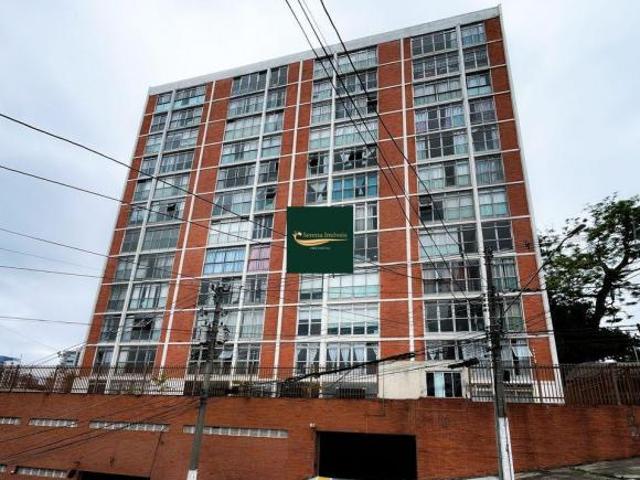 Um apê cheio de estilo no coração da Vila Mariana. 900m do Metrô Vila Mariana