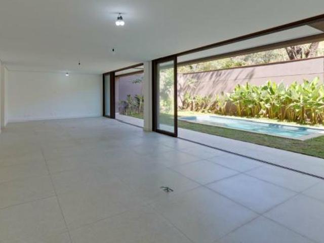 Um condomínio exclusivo / Casa Flora / Pronto 2025 sua nova casa