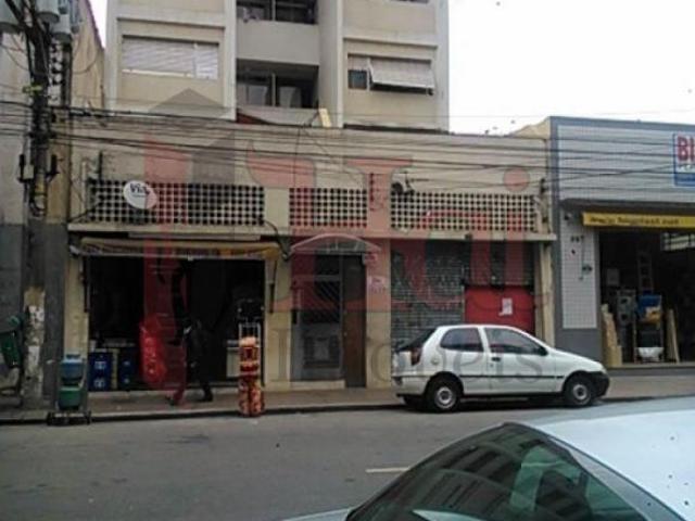 um dormitório, com varanda, fundo, elevador, farto transporte publico, espaçoso