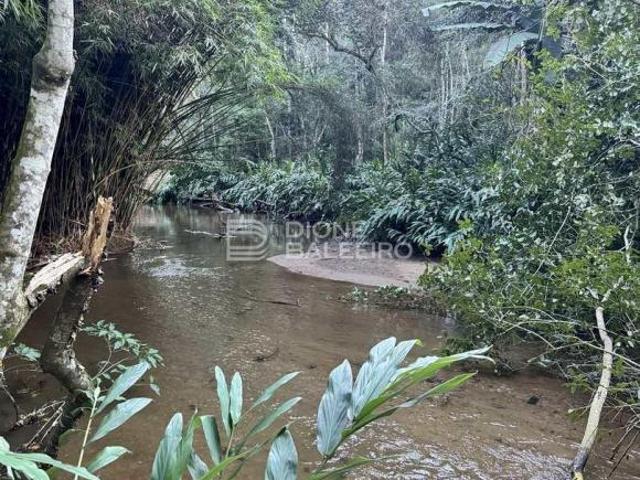 Um Legado na Montanha: Imovel Único com lago e Minas D&apos Água