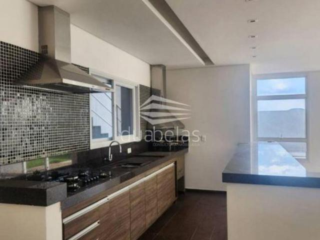 Um Maravilhoso Sobrado Residencial Jaguary Urbanova