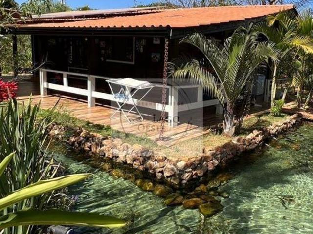 UM PEQUENO PARAÍSO EM CONDOMÍNIO NO LAGO OESTE