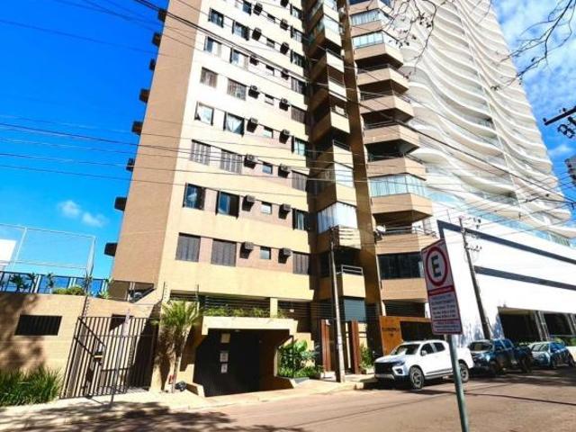 Um por andar à venda no Centro!
