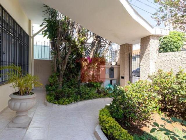 Um Refúgio na Saúde: Sua nova casa de 193m²