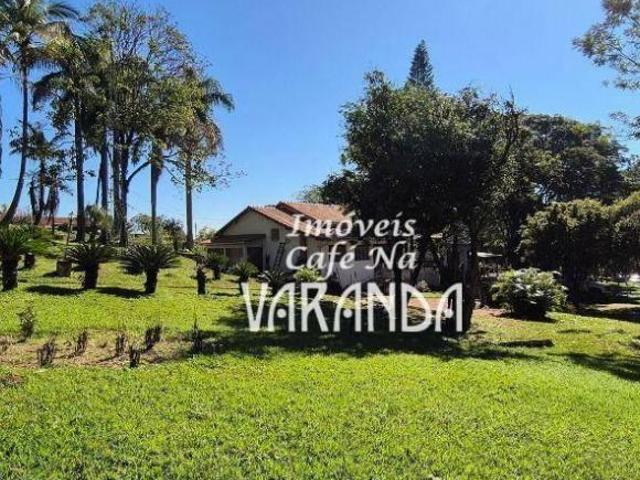 UMA CASA. UMA VARANDA GOURMET. !