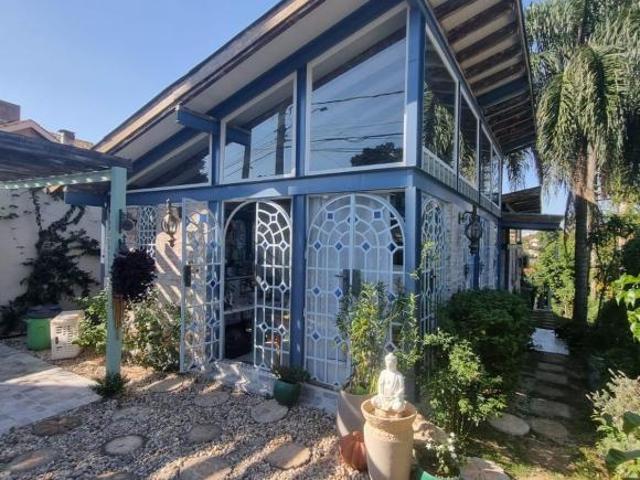 Uma casa com alma e história em Atibaia/SP Um refúgio