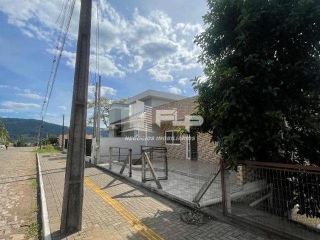 UMA CASA, DUAS POSSIBILIDADES