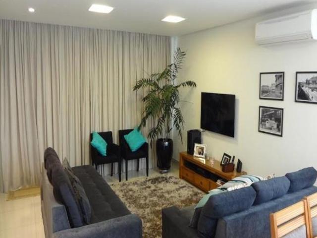 Uma casa em condomínio alugada, perfeita para aumentar o seu patrimônio e garantir uma excelente ren