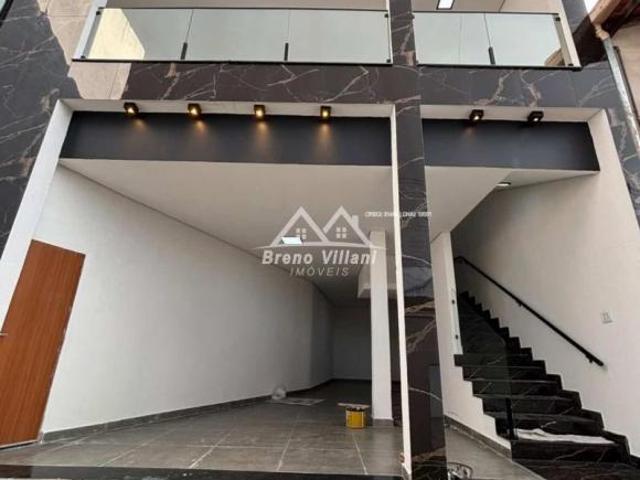 Uma casa individual, moderna e imponente, em um lote de 200m², com 160m² de área construída