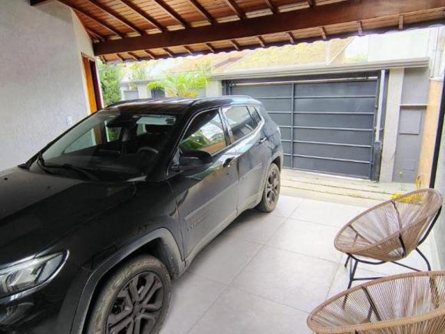 UMA CASA QUE IMPRESSIONA NO PRIMEIRO OLHAR… APENAS R$ 1350.000,00