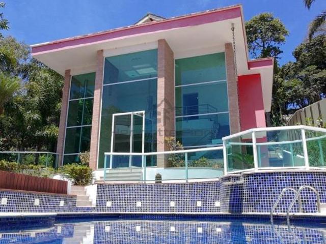Uma obra prima contemporânea na Serra da Cantareira casa com 3 suítes