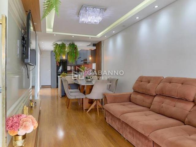 Uma linda casa no CIC, próxima ao terminal de ônib