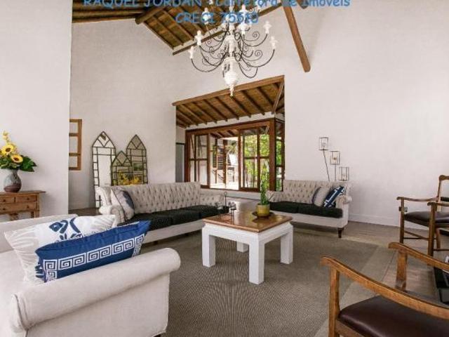 UMA LINDA CASA NO CONDOMÍNIO RECANTO SANTA BÁRBARA