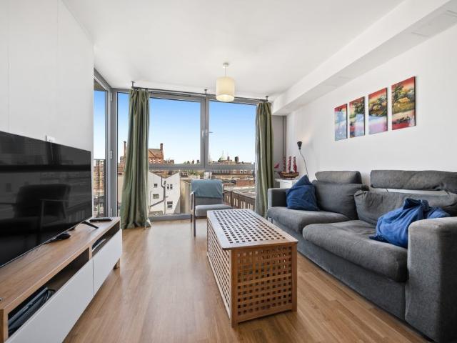 Umberston Street, Whitechapel E1, 2 bed flat to rent, £2,600 pcm | PrimeLocation