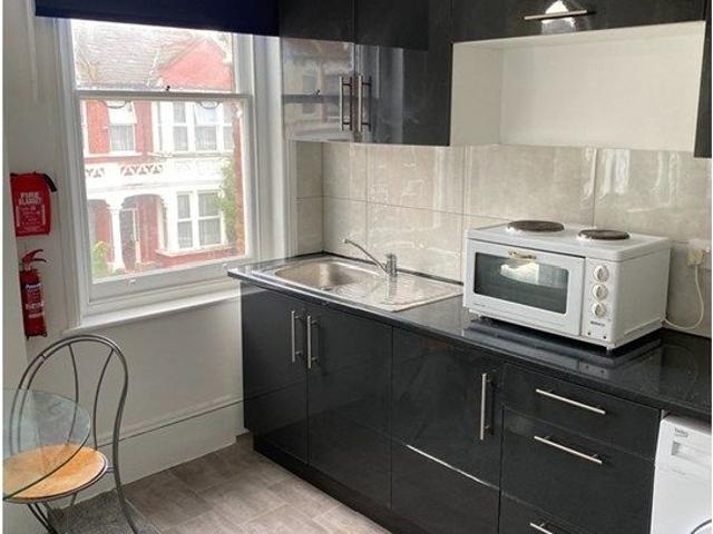 Umfreville Road, London N4, Room to rent, £1,100 pcm | PrimeLocation
