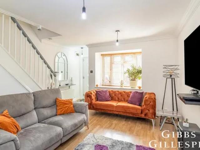 unnamed road, London, HA7 2SP, United Kingdom | 2 bed townhouse for rent #168330010 | Rentberry