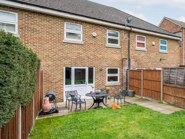 Unnamed road, London, SW2 2EG, United Kingdom | 4 bed house for rent #134071061 | Rentberry