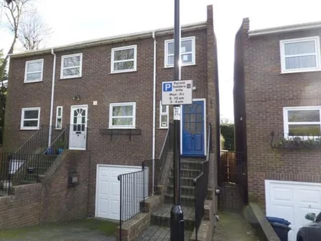 Unnamed road, London, W5 3PY, United Kingdom | 3 bed townhouse for rent #139404974 | Rentberry