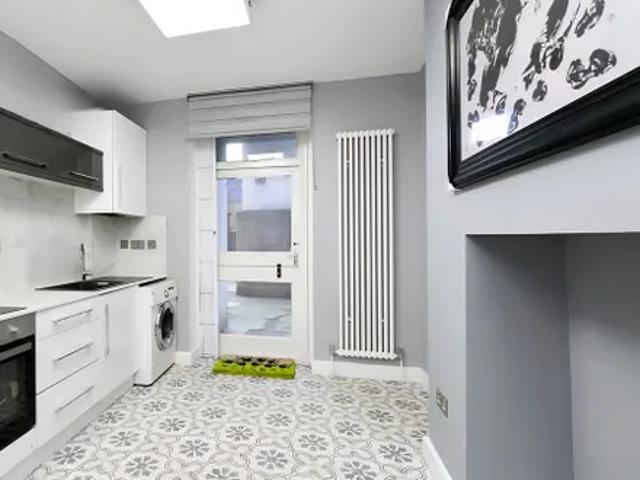 unnamed road, London, W6 9DZ, United Kingdom | 3 bed apartment for rent #118967097 | Rentberry