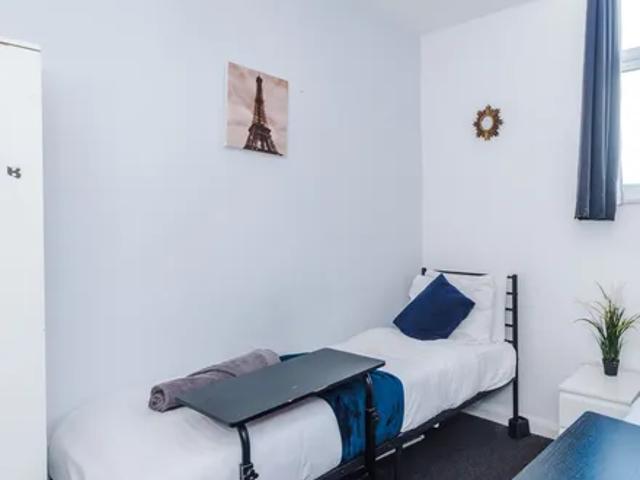 unnamed road, Salford, M6 5BR, United Kingdom | 4 bed apartment for rent #167625368 | Rentberry