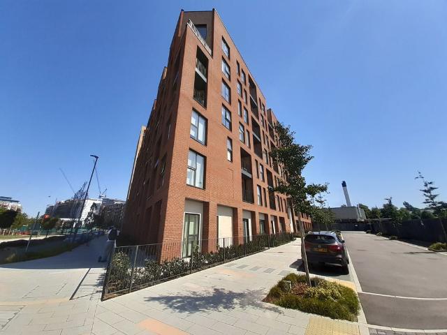 Uncinia House, Lismore Boulevard NW9, 2 bed flat to rent, £1,925 pcm | PrimeLocation