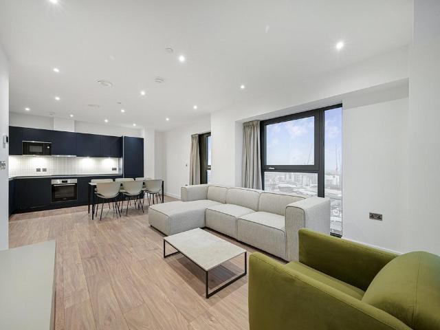 UNCLE, 136 Victoria Road, W3 3 bed apartment to rent £3,825 pcm £883 pw
