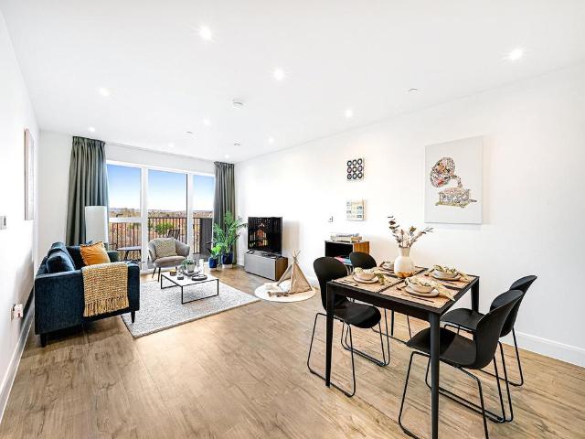 UNCLE Colindale, Aeriel Square. 2 bed apartment to rent £2,408 pcm £556 pw