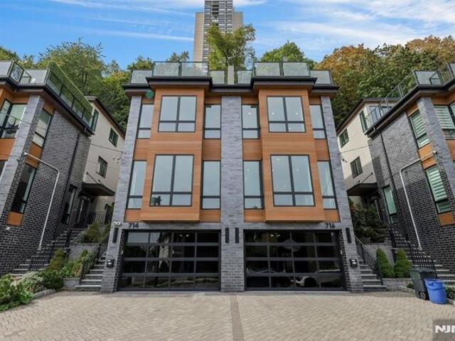 Undercliff Ave, Edgewater, Home For Sale